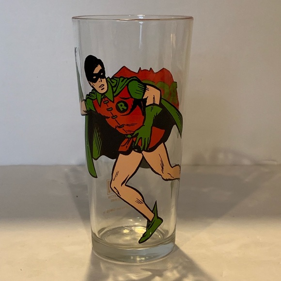 DC Comics | Kitchen | 978 Robin Drinking Glass | Poshmark